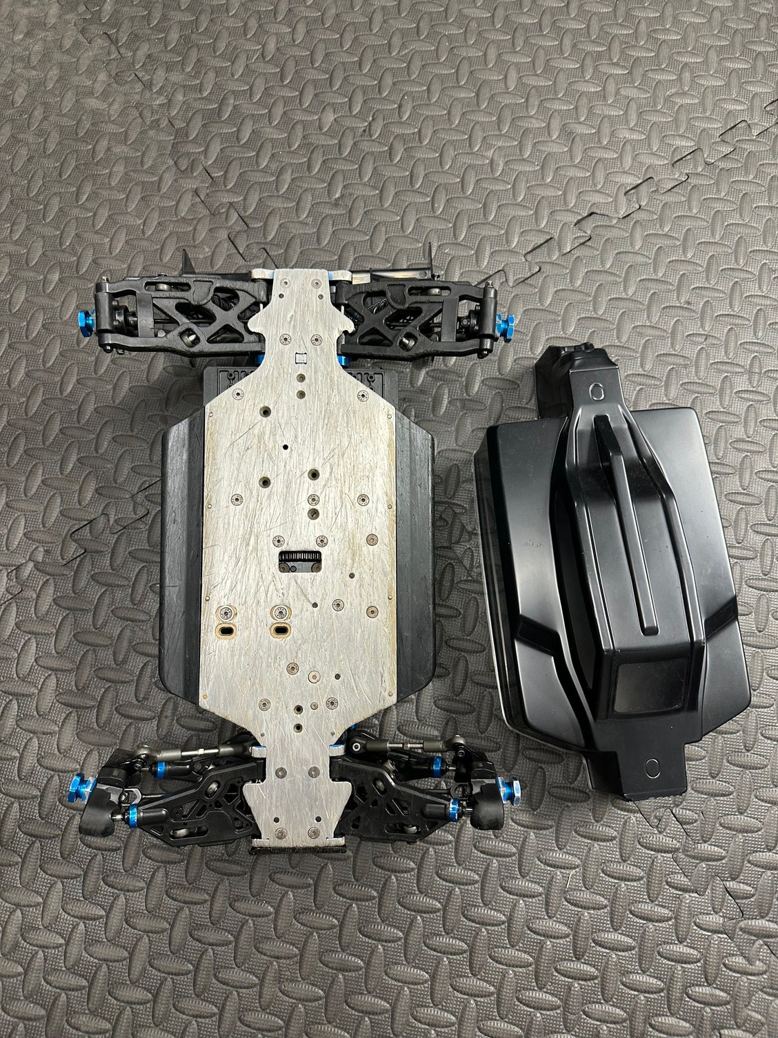 RC8B4.1E Roller - R/C Tech Forums
