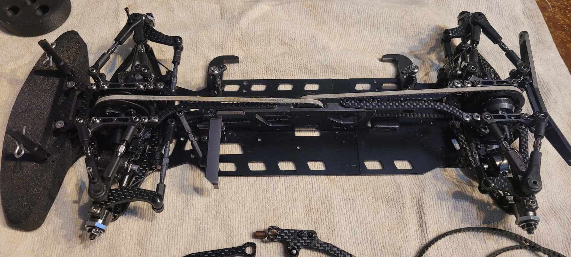 >>>Awesomatix MMX Aluminum Chassis Roller