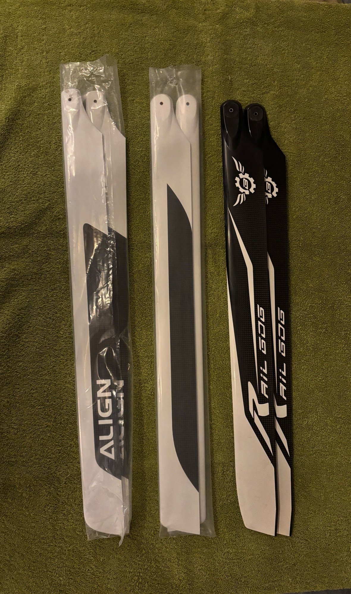 RCU Forums - View Single Post - 3 sets of 600mm CF main blades