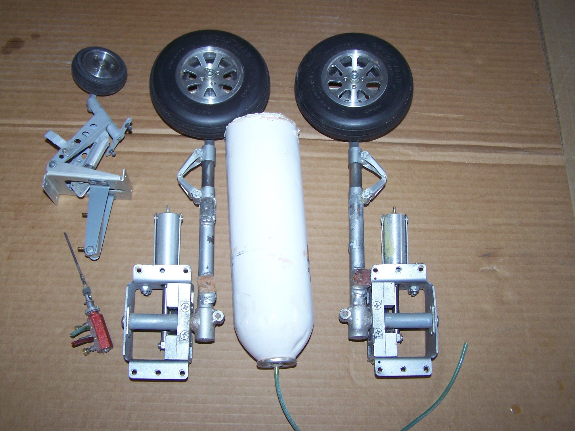 Robart Top Flite P-51 giant scale retracts - RCU Forums