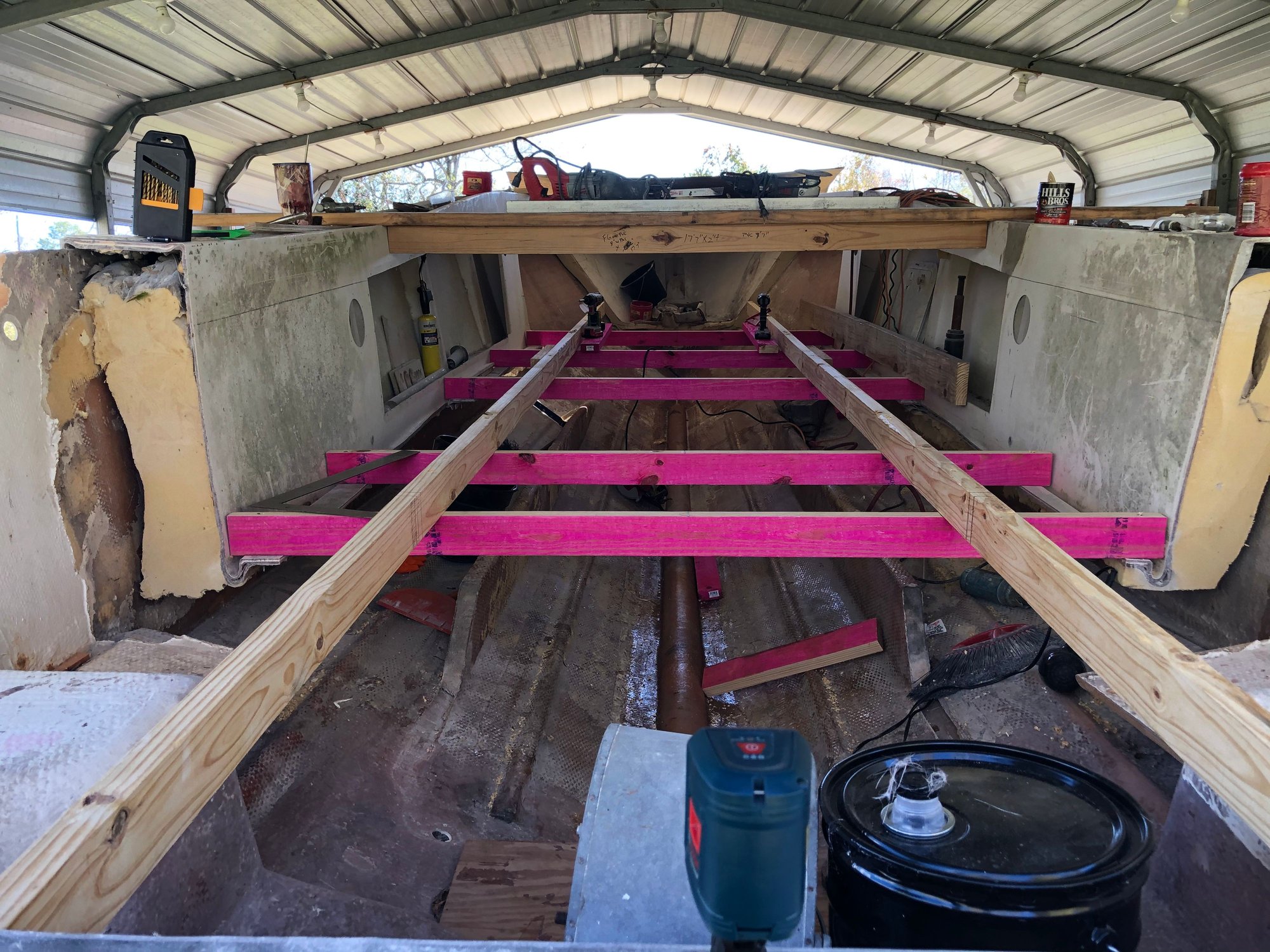 The Hull Truth - Boating and Fishing Forum - 1995 Mako 282 slow rebuild