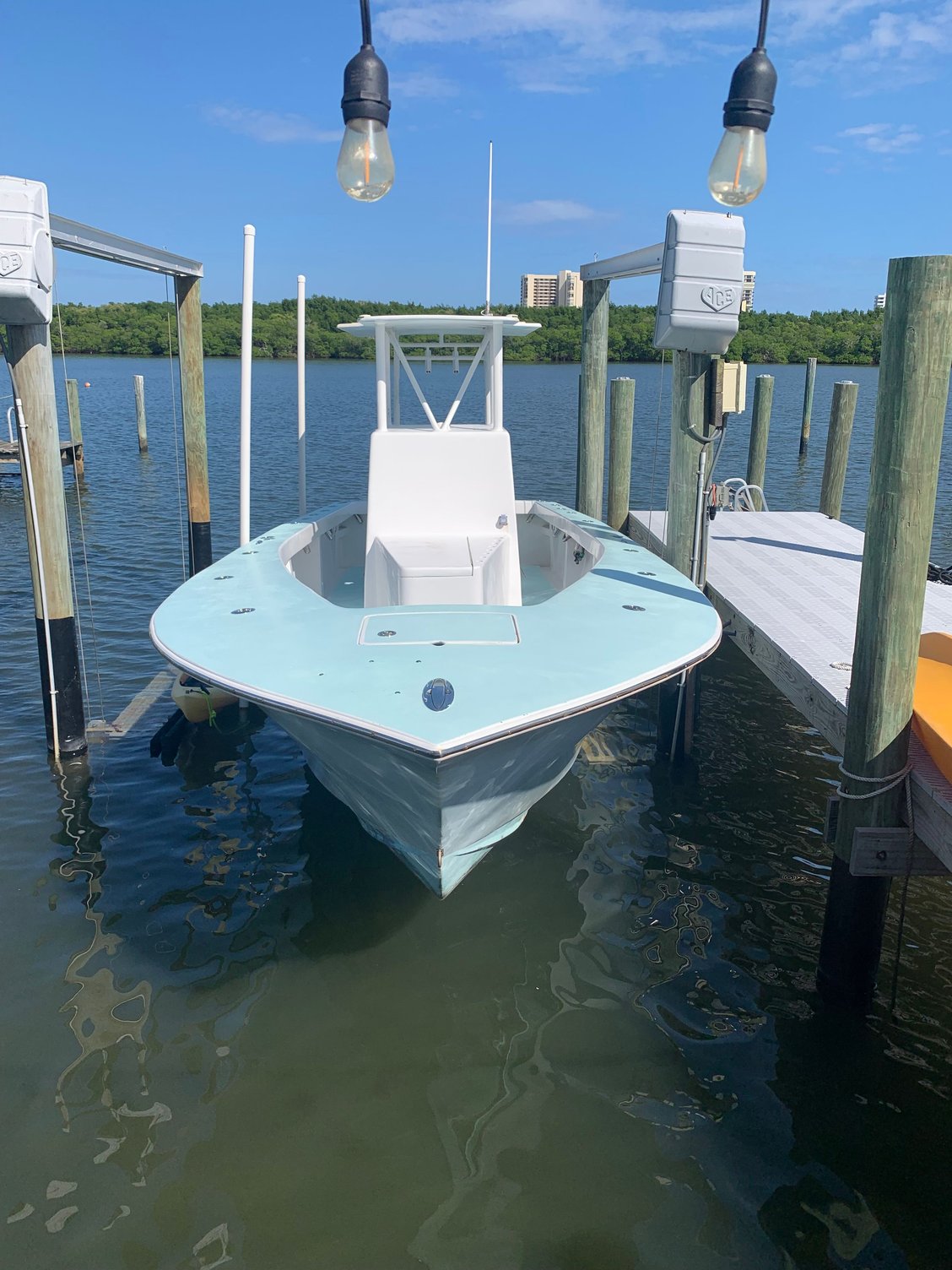 26 ft Custom CC not a conc 27 or a sea vee. Better - The Hull Truth ...