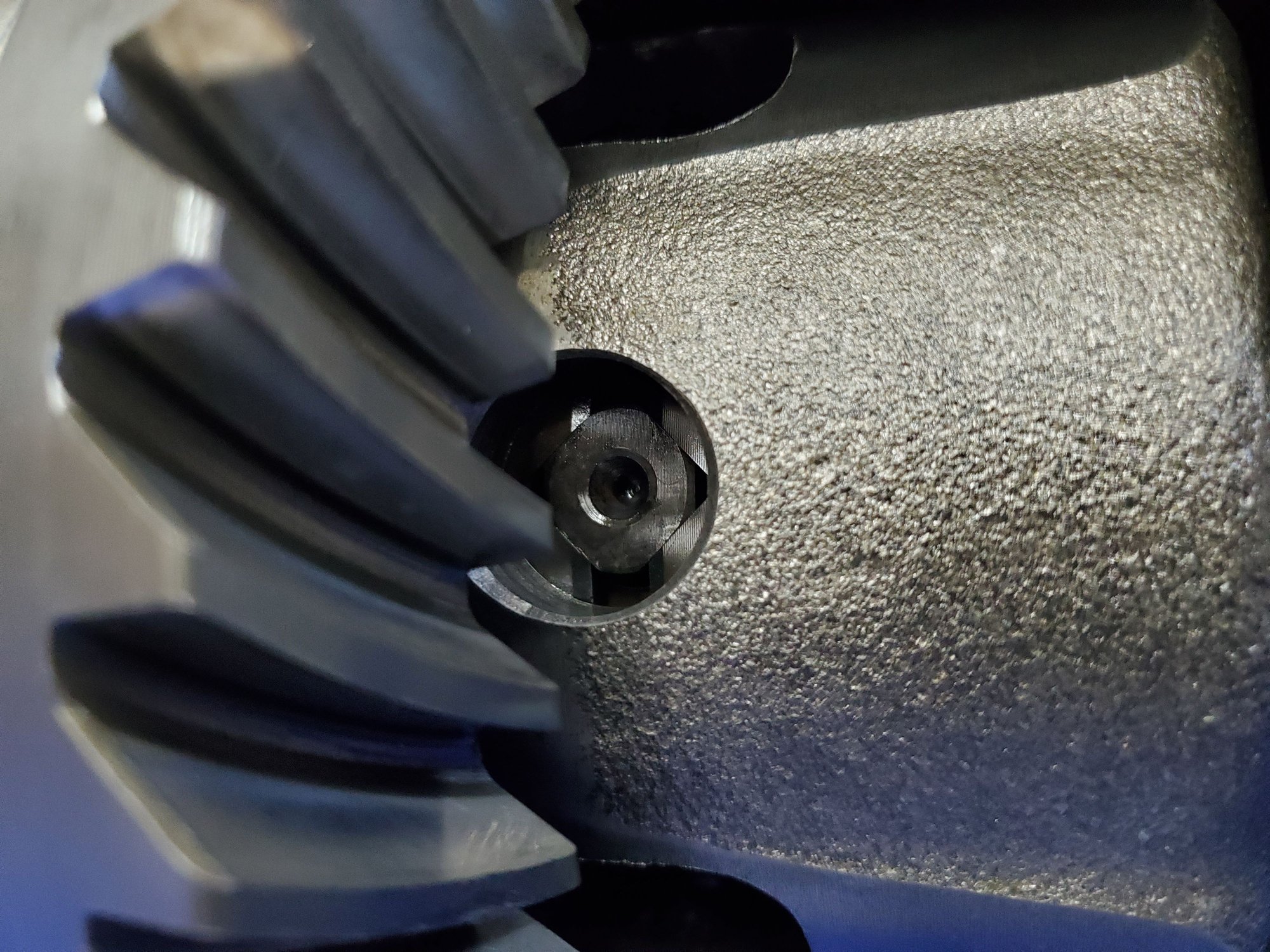 Z31 Nissan 300zx turbo LSD differential with finned cover - ZDriver.com