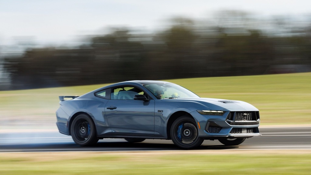 Getting in sync with the 2024 Ford Mustang’s digital screens