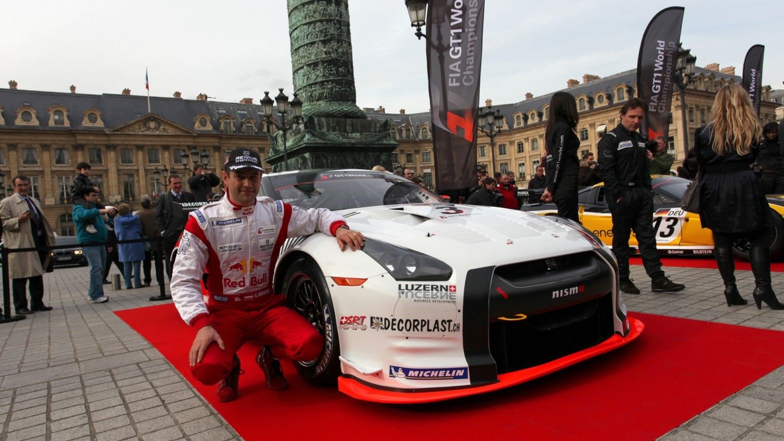 Nissan GT-R GT1 Race Cars Unveiled In Paris