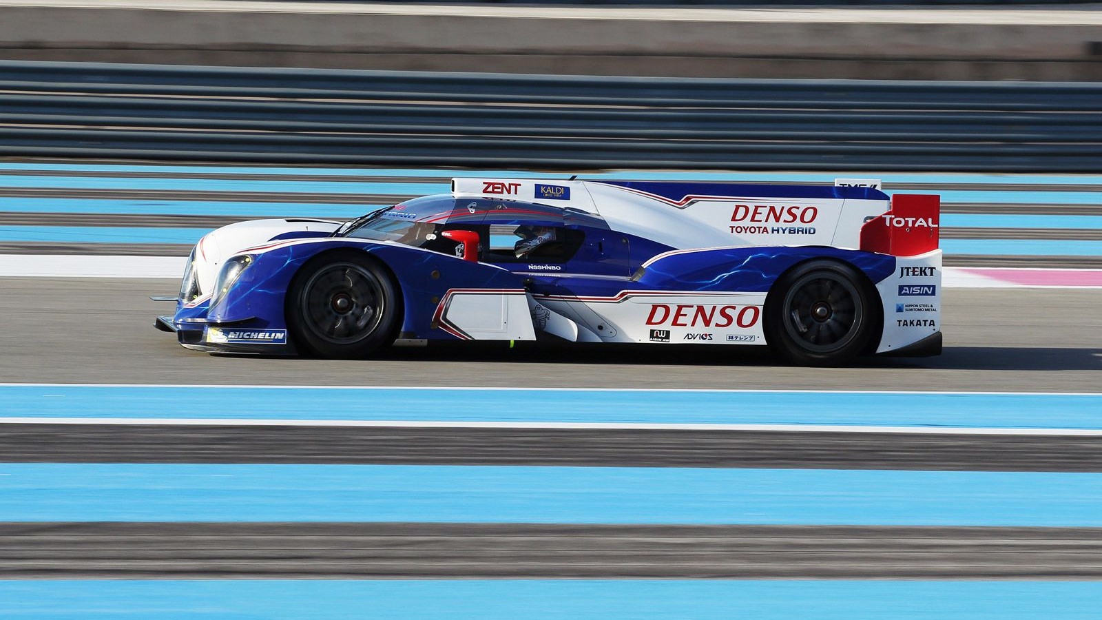 2013 Toyota TS030 Hybrid Le Mans Prototype Makes Debut