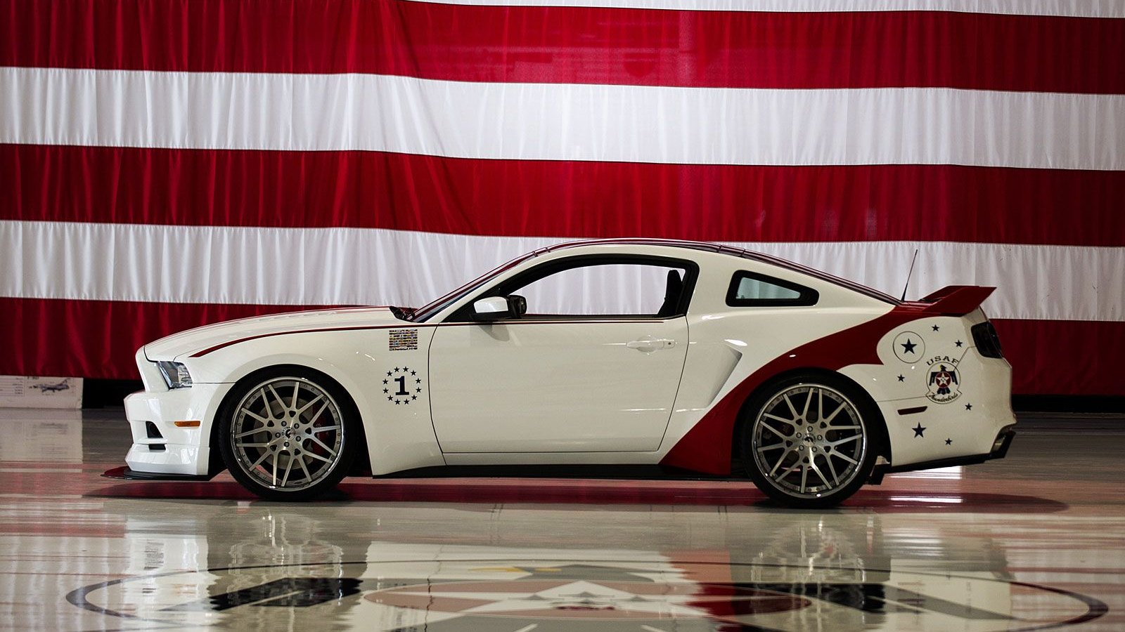 U.S. Air Force Thunderbirds Edition Mustang Sells For $398k