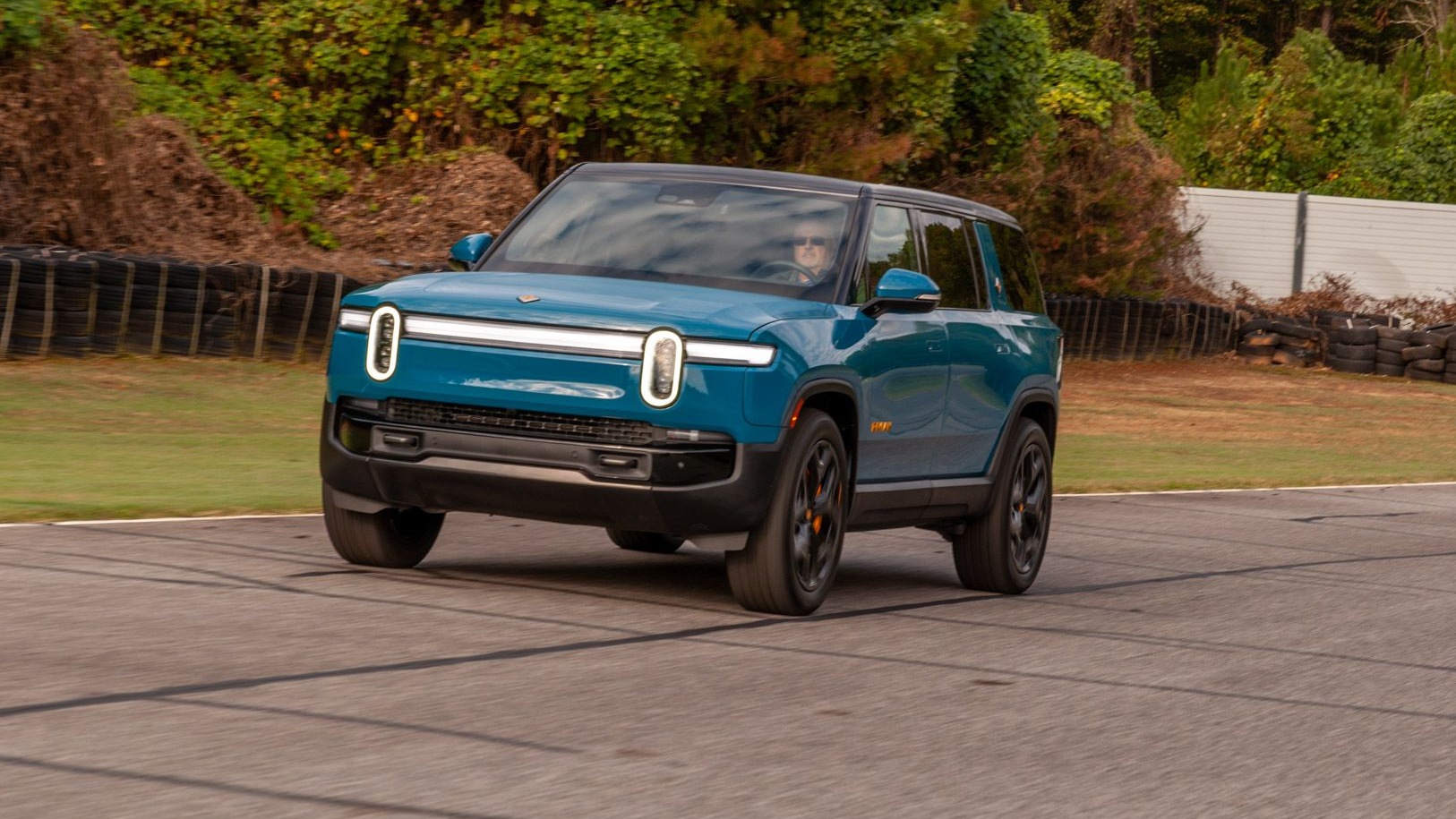 Rivian R1S: Motor Authority Best Car To Buy 2025 finalist