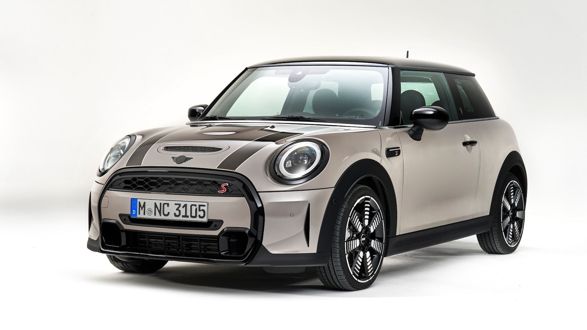 MINI 5 Door Renamed A Hardtop 4 Door For U.S., Gets $22,550 Price Tag