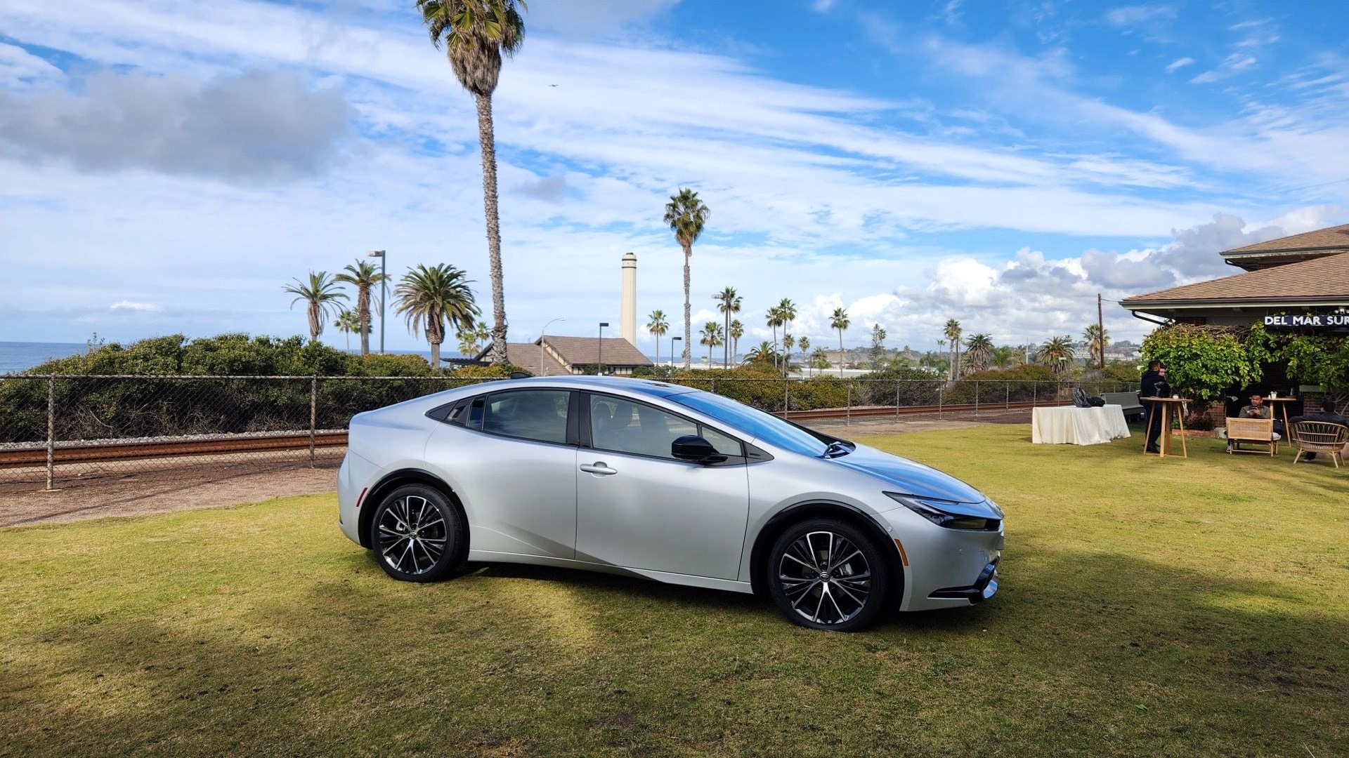 Review: 2023 Toyota Prius Prime plug-in reboots Volt formula