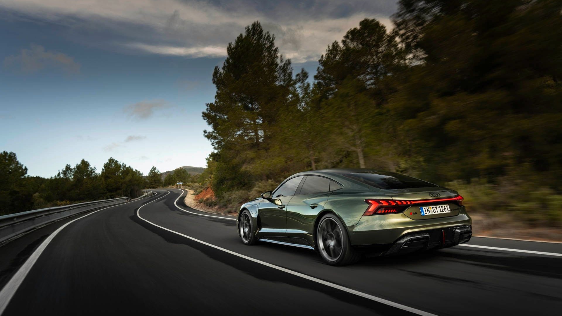 2025 Audi E-Tron GT: Flagship performance EV ups efficiency, range