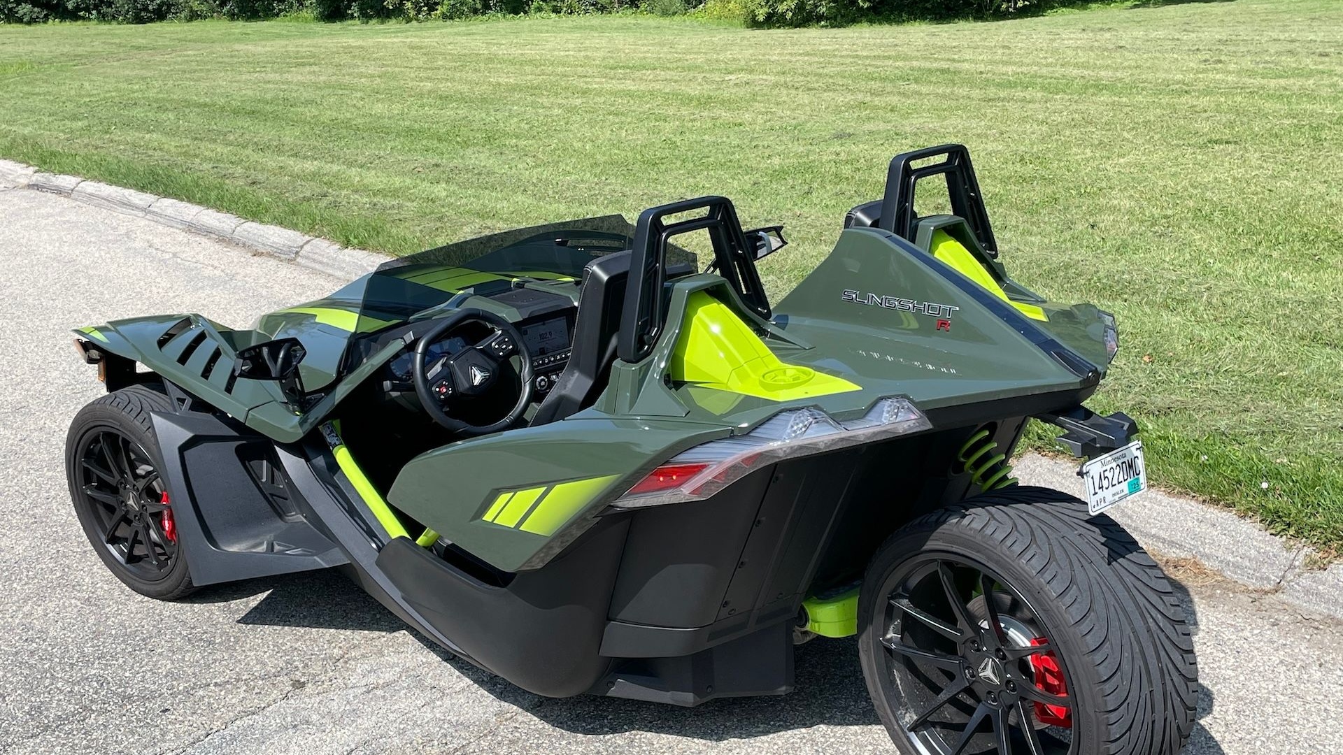 Review: 2024 Polaris Slingshot R stands out as the ultimate toy