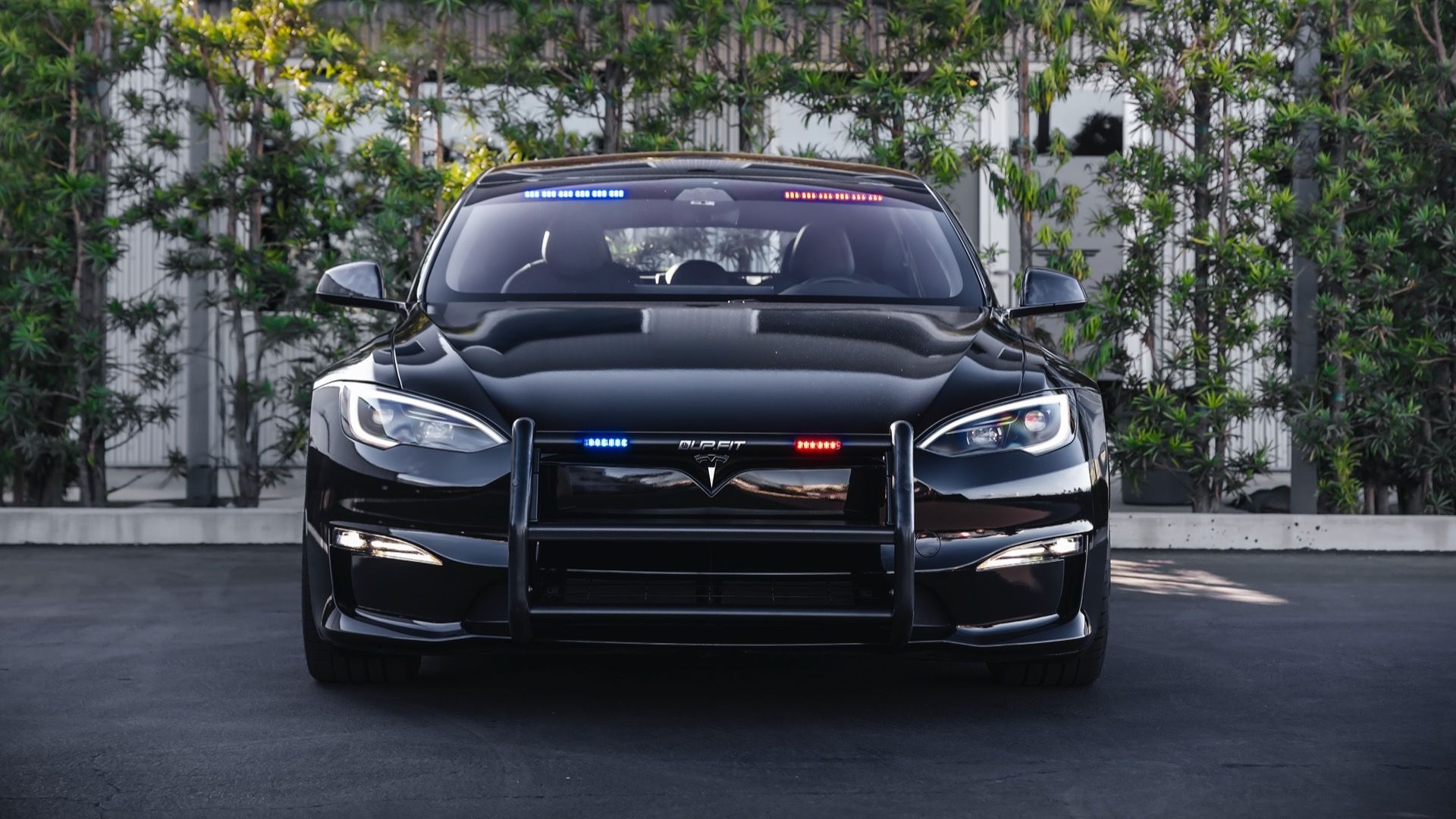 Tesla Model S Plaid reports for police duty