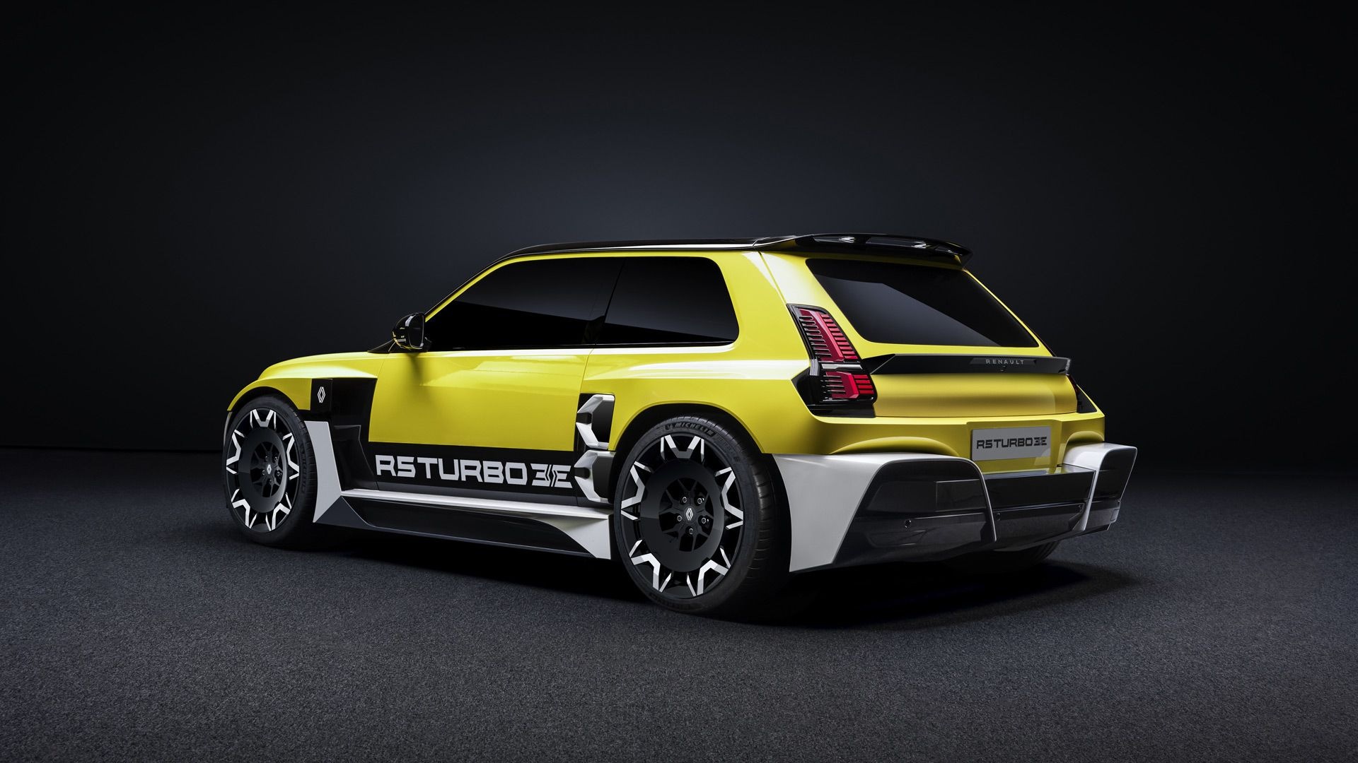 Renault 5 Turbo 3E revealed with over 500 hp