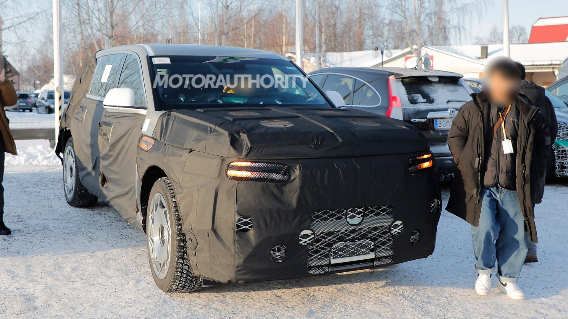 2027 Genesis GV90 spied with Neolun concept-inspired design