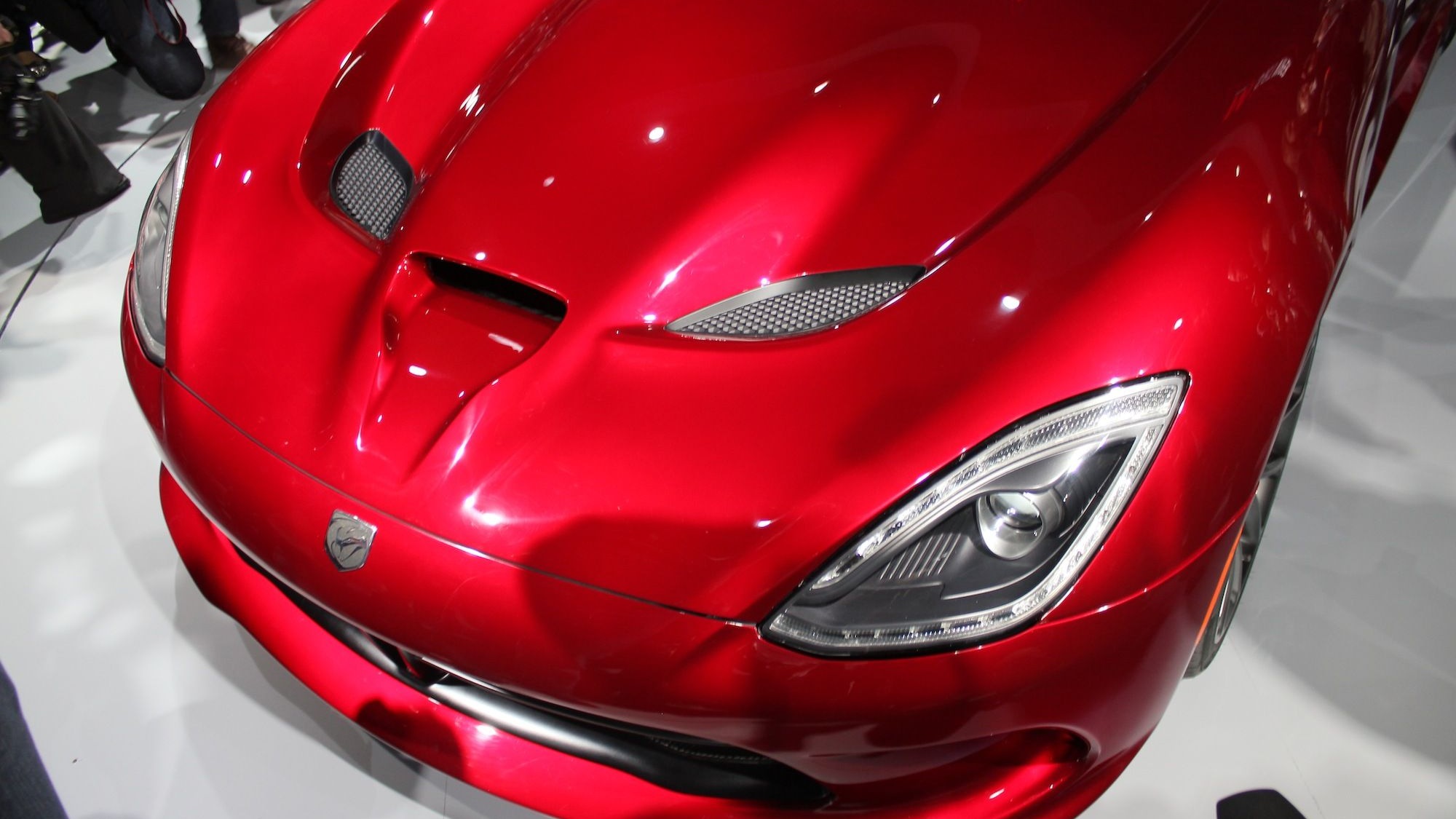 2013 SRT Viper Live Photos: 2012 New York Auto Show