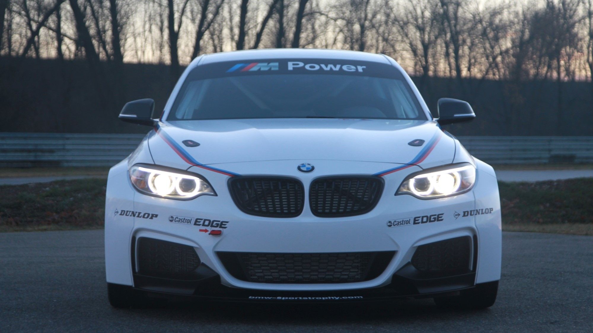 Building The BMW M235i Racing: Video