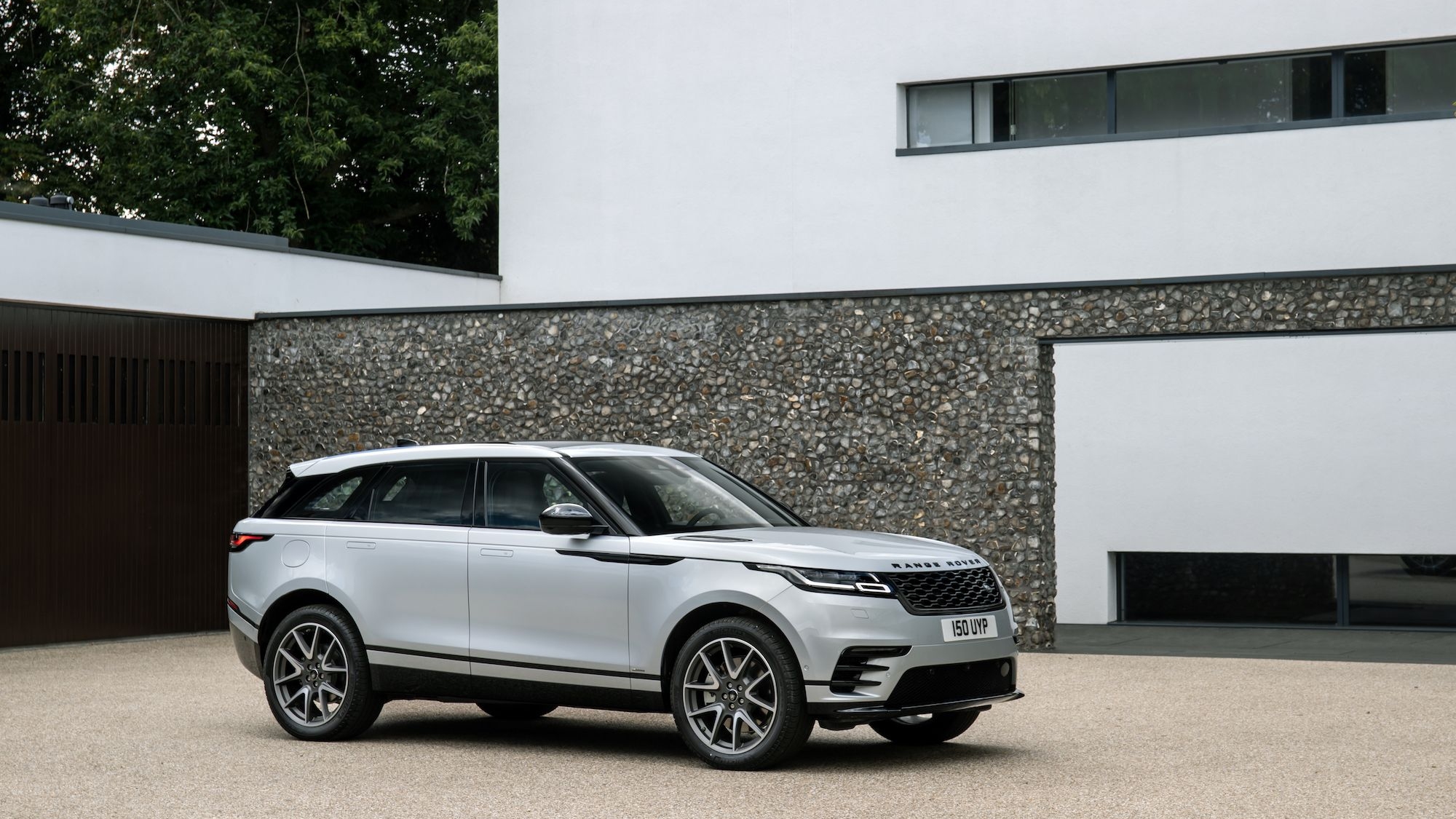 2026 Range Rover Velar successor caught on video