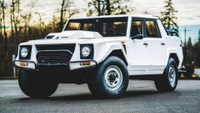 Buy yourself a Rambo Lambo: 1988 Lamborghini LM002 heading to auction