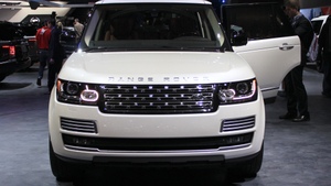 Land Rover Launches Long-Wheelbase Range Rover, Autobiography Black ...