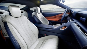 Lexus “Takumi” explains the design of the 2018 LC’s interior