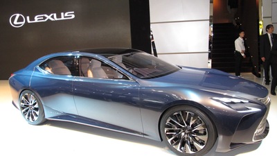 Lexus LF-FC Concept Previews Next LS, Fuel Cell Future: Live Photos & Video