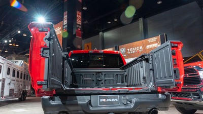 2019 Ram 1500's new split tailgate has the angle for you