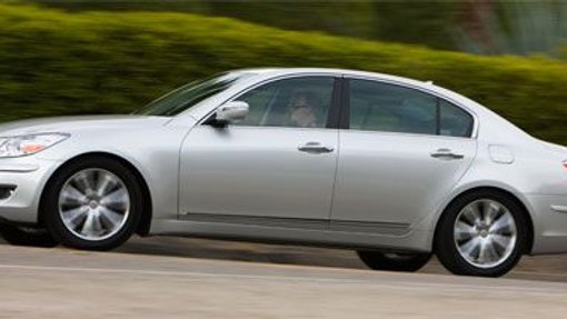 Hyundai considering 5.0L Tau V8 engine for Genesis