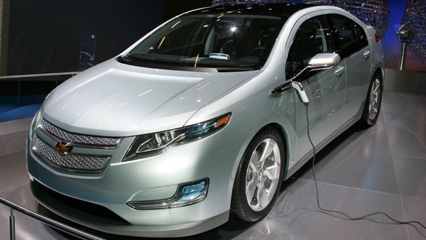 First pre-production Chevrolet Volt prototypes hit the road