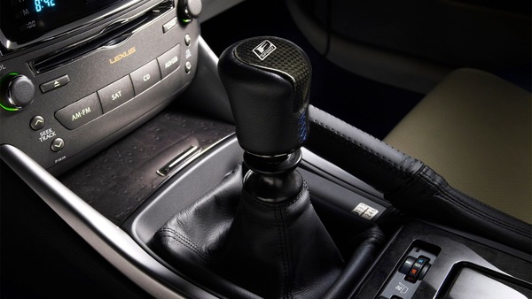 Lexus releases F-Sport Performance Accessories for GS and IS Convertible