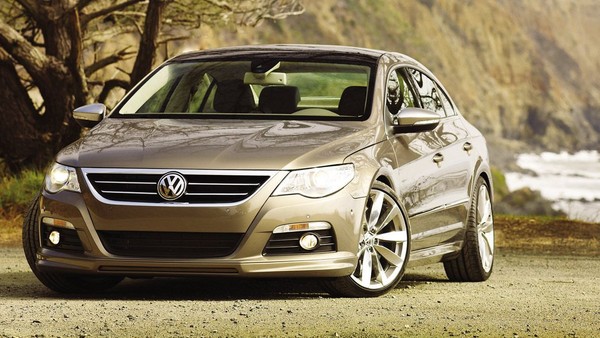 Volkswagen Passat CC Gold Coast Edition debuts at Pebble Beach