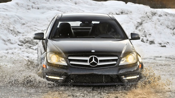 2012 Mercedes-Benz C350 4Matic Coupe Walkaround: Video