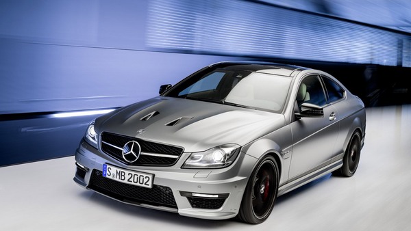 Chris Harris’ Ode To The W204 Mercedes-Benz C63 AMG: Video