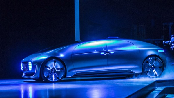 The future arrives early with Mercedes-Benz F015 self-driving car concept