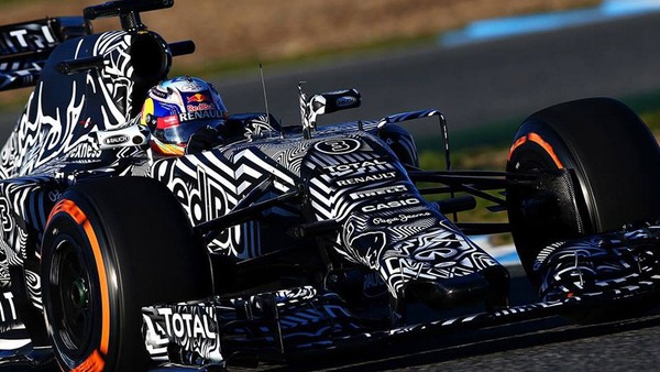 First Look At Red Bull Racing RB11 2015 Formula One Car: Video