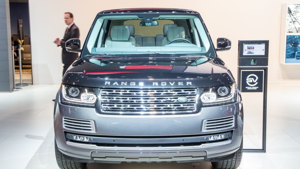 Land Rover Launches New Range Rover SVAutobiography Flagship: Live Photos