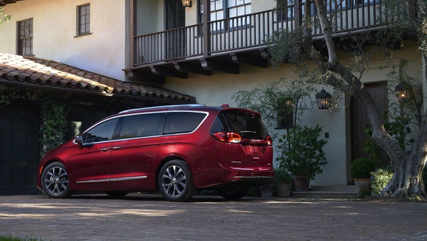 2017 Chrysler Pacifica: Town & Country replacement revealed with hybrid ...
