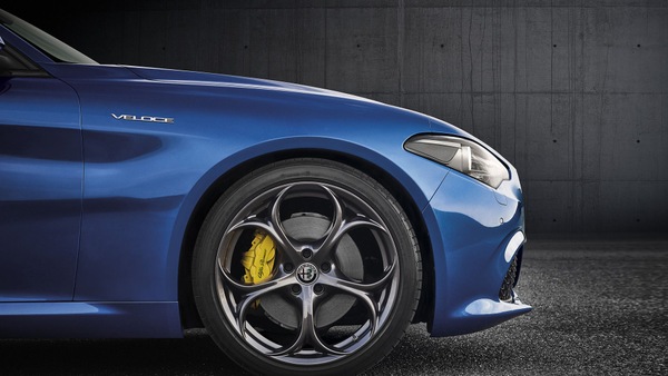 Alfa Romeo Giulia gets all-wheel drive, Veloce trim