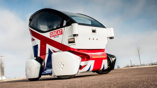 Self-driving pod cars take to UK streets
