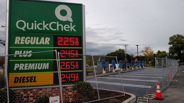 Quick Chek convenience store tests Tesla Superchargers in NY's Hudson ...