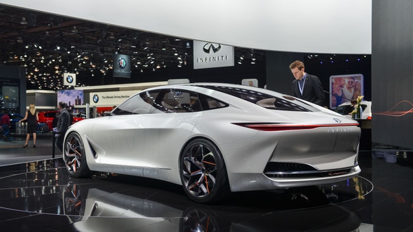 Infiniti Q Inspiration concept debuts new look, not much else