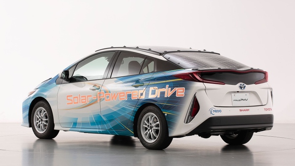 Toyota covers Prius Prime with solar panels to test mileage