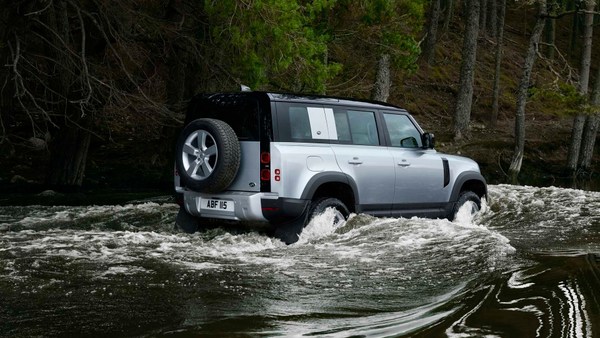 The 2020 Land Rover Defender is ready to hit trails in US
