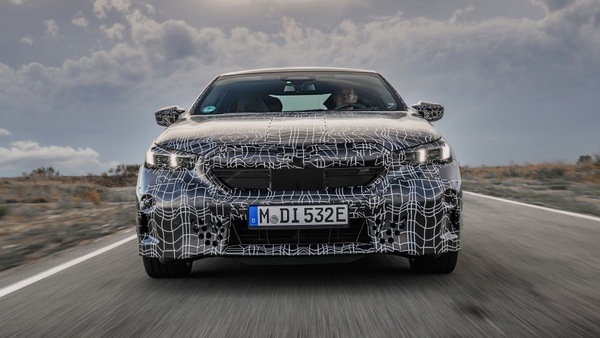 Redesigned BMW 5-Series to debut in May, start sales in October