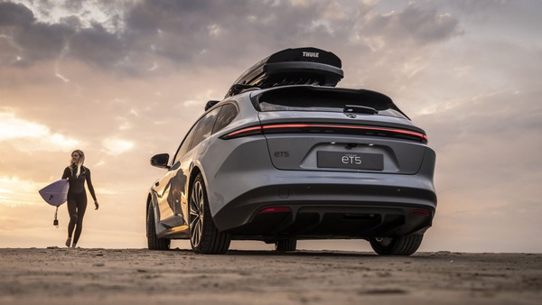 Nio ET5 Touring is an attractive electric wagon