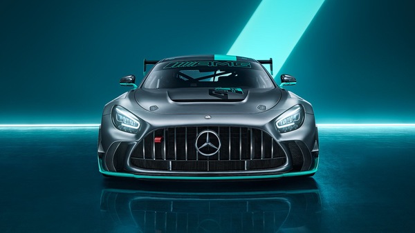 Mercedes-Benz AMG GT2 Pro track car revealed