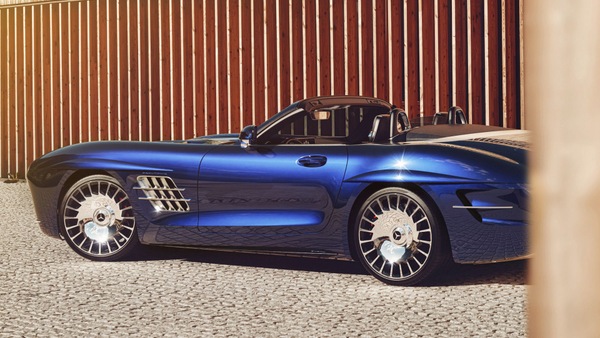 Revived coachbuilder Saoutchik conjures a modern 300 SL