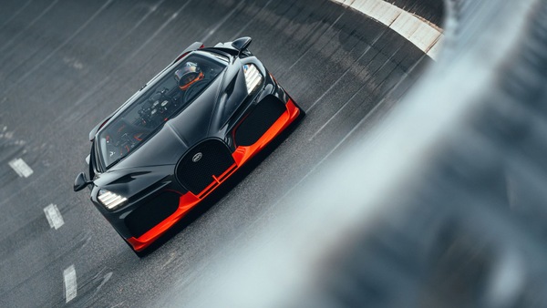 Bugatti Mistral hits 282 mph, sets world record for open-top cars