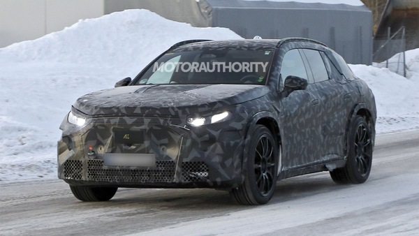 2028 Mercedes-AMG electric full-size SUV spied testing