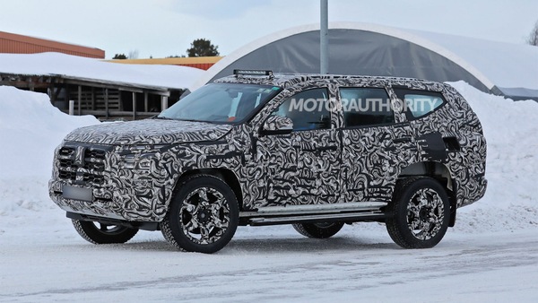 2026 Mitsubishi Pajero Sport body-on-frame SUV spied